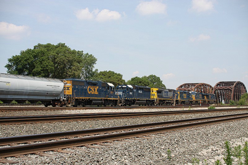 CSX 2571